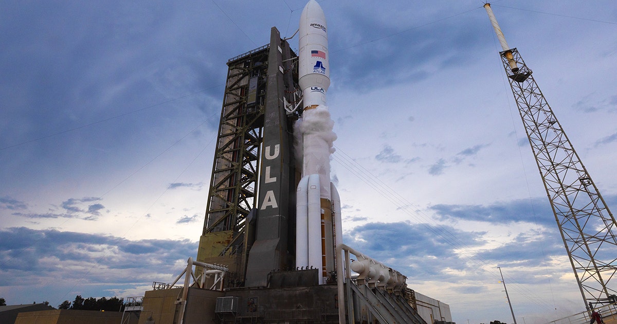 ULA Atlas V launches 29 Amazon Kuiper satellites from Cape Canaveral ...