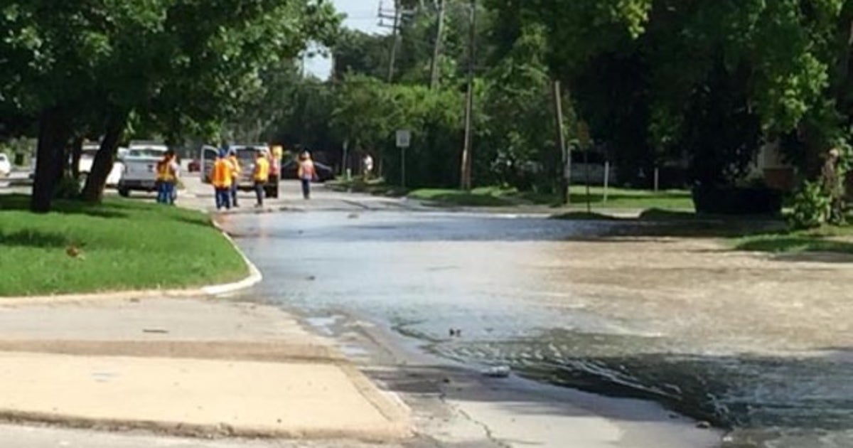 Crews working to repair North Dallas water main break | FOX 4 Dallas ...