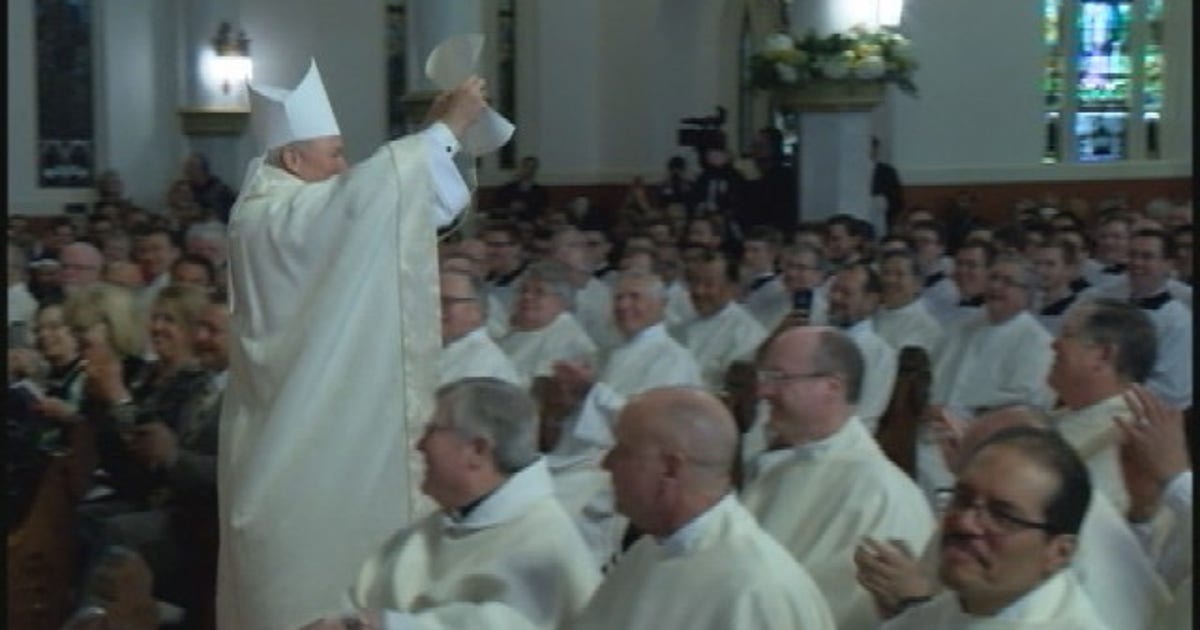 Edward Burns installed as bishop of Diocese of Dallas | FOX 4 Dallas ...
