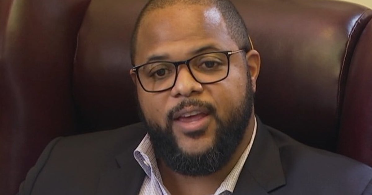 Dallas Mayor Eric Johnson confirms he has breakthrough case of COVID-19 ...