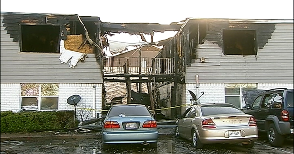 1 dead, others injured in Benbrook apartment fire | FOX 4 Dallas-Fort Worth