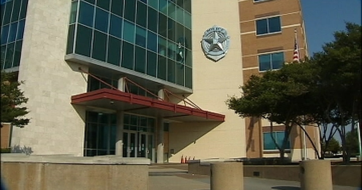 2 Dallas police officers on leave after arrests | FOX 4 Dallas-Fort Worth