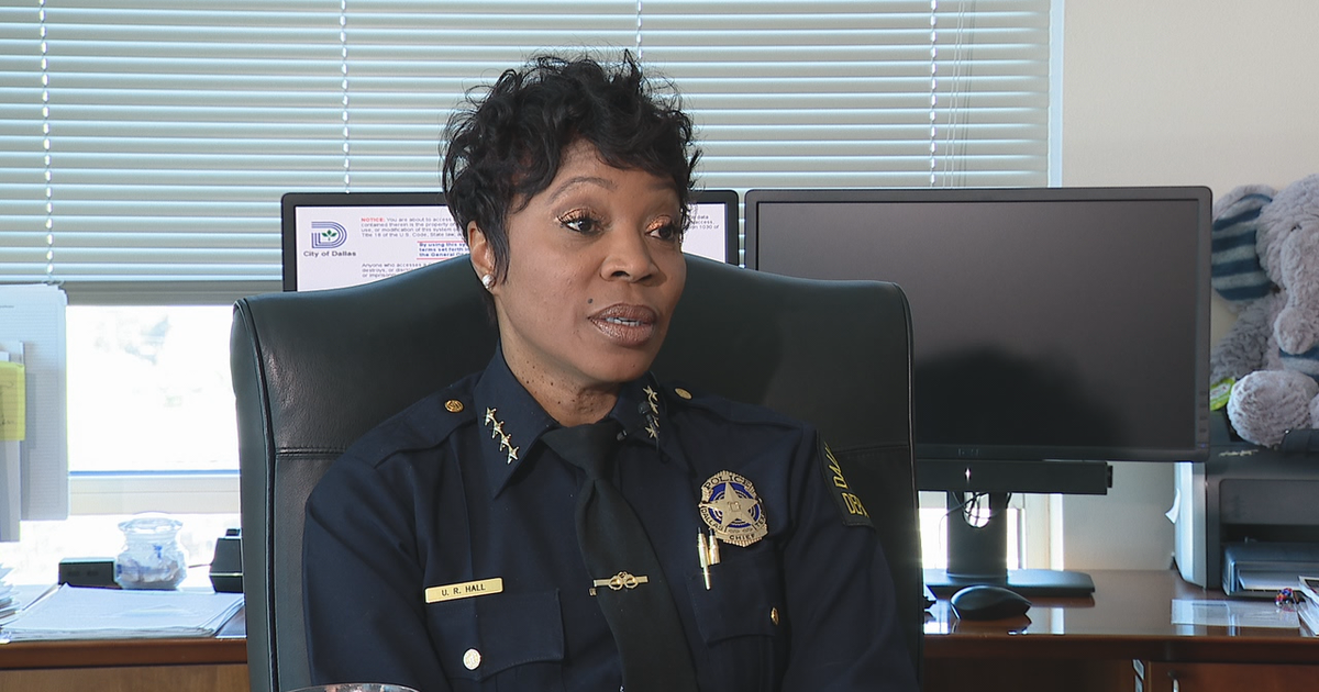 Dallas police chief explains hour-long response to Sunday armed robbery ...