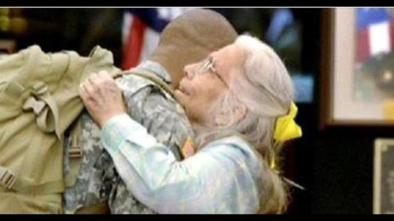 Fort Hood's 'hug lady' dies at 83