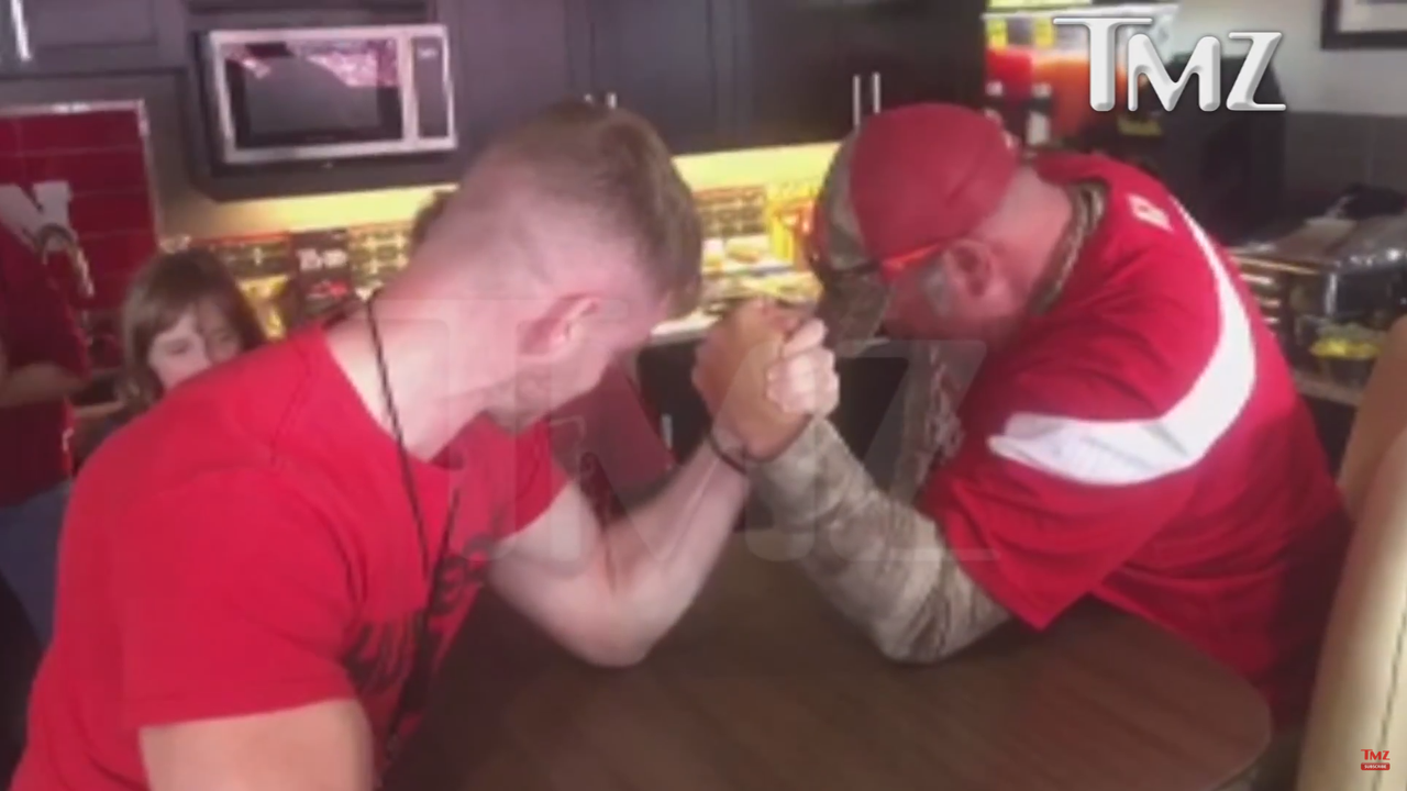 Larry the Cable Guy breaks man's arm while arm-wrestling | FOX 4 Dallas ...