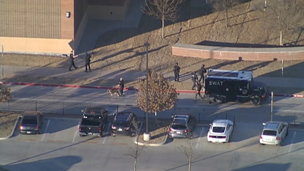 Lockdown lifted at Byron Nelson HS after bomb threat | FOX 4 Dallas ...