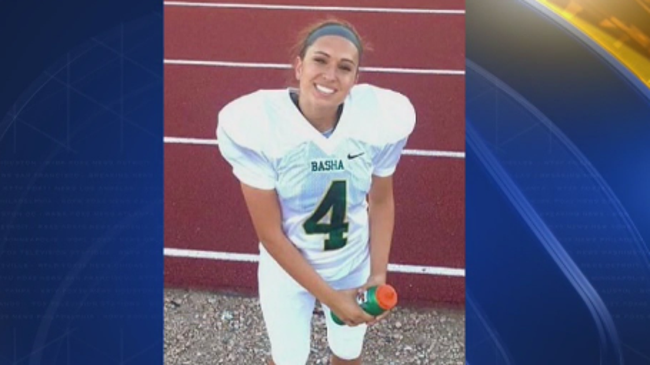 Arizona high schooler first female to receive college football scholarship