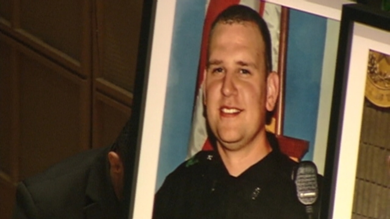 Funeral held Friday for DPD Officer Michael Krol | FOX 4 Dallas-Fort Worth