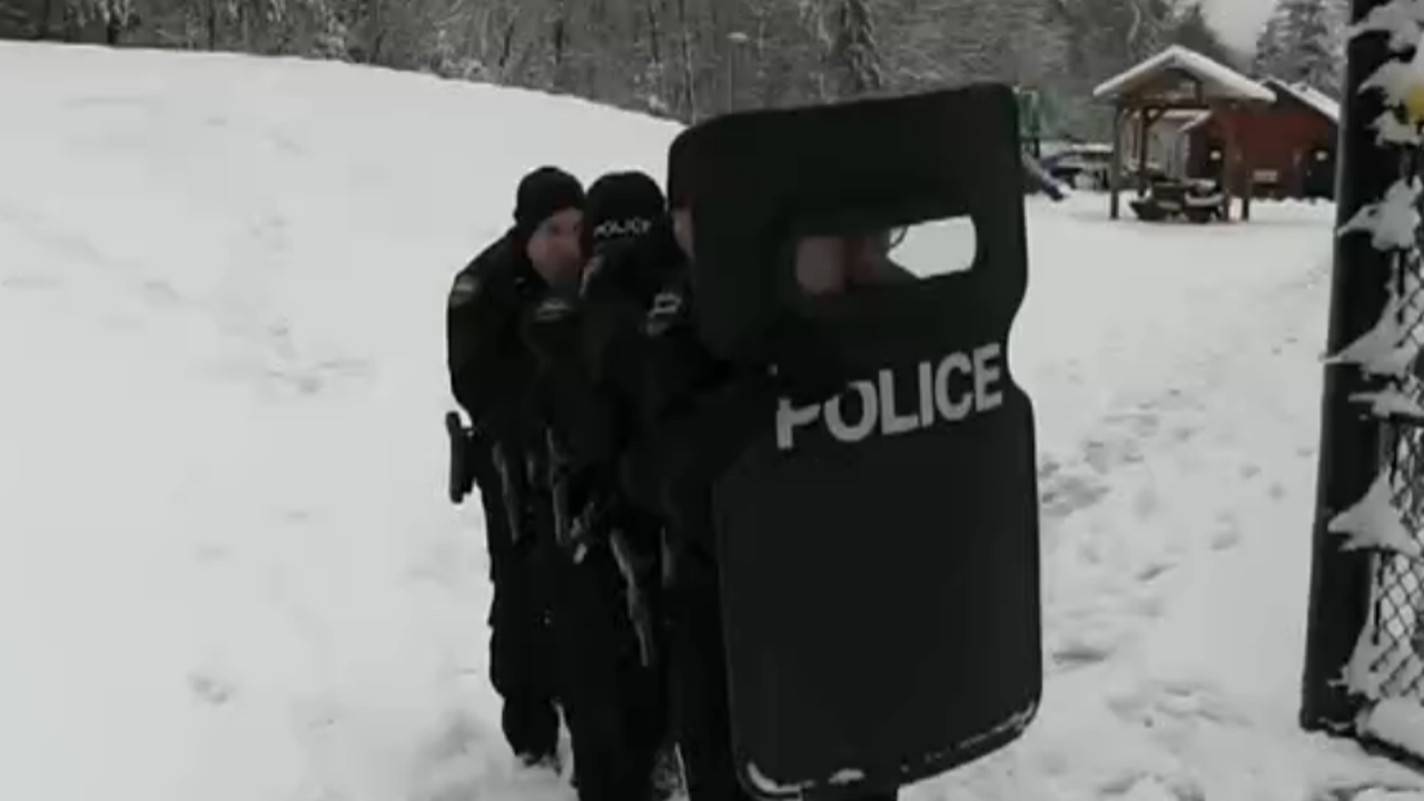 Snowball fight! Police share heartwarming video of 'confrontation' with ...