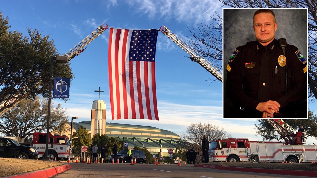 Loved ones say goodbye to slain Little Elm Officer Jerry Walker | FOX 4 ...