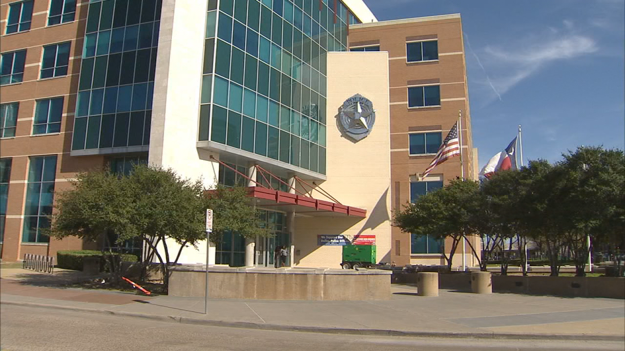 Dallas PD Headquarters' new ID requirement could be unconstitutional ...