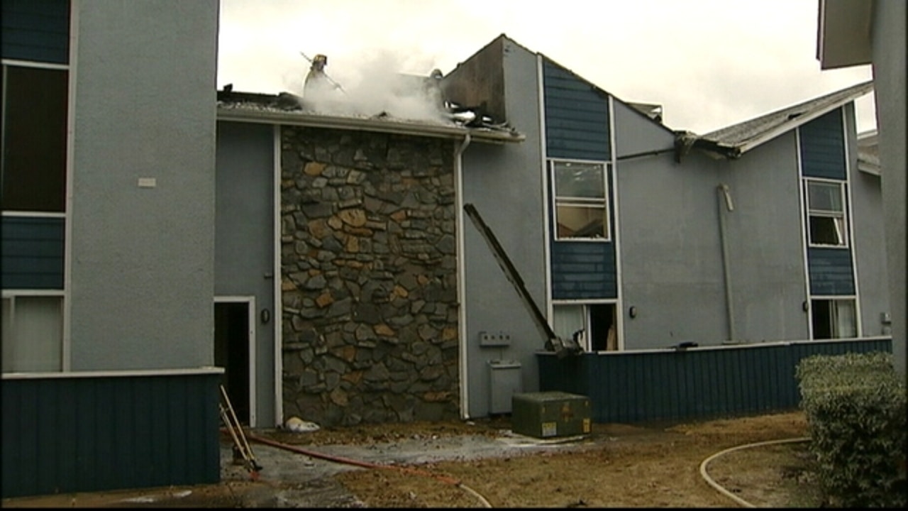 Fire rips through Garland apartment complex | FOX 4 Dallas-Fort Worth