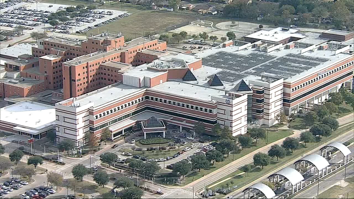 Veterans Administration secretary says Dallas hospital improving | FOX ...