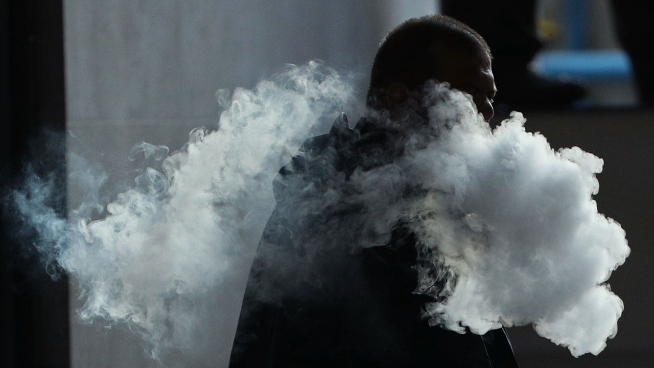 Vaping-related deaths climb to 33 as CDC continues to investigate ...
