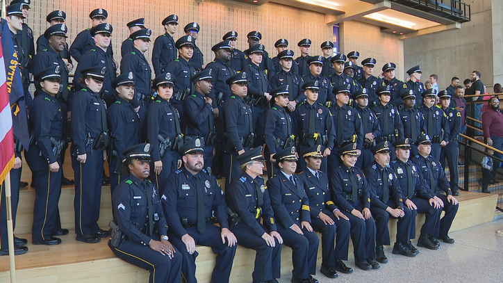 41 cadets sworn in as new Dallas police officers | FOX 4 News Dallas ...