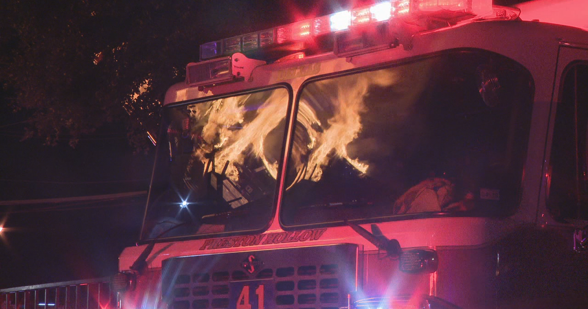 2 people rescued from burning Dallas home | FOX 4 Dallas-Fort Worth