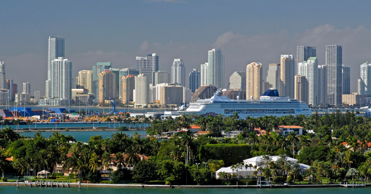 Authorities: Buildings evacuated, tremors felt in Miami after powerful ...
