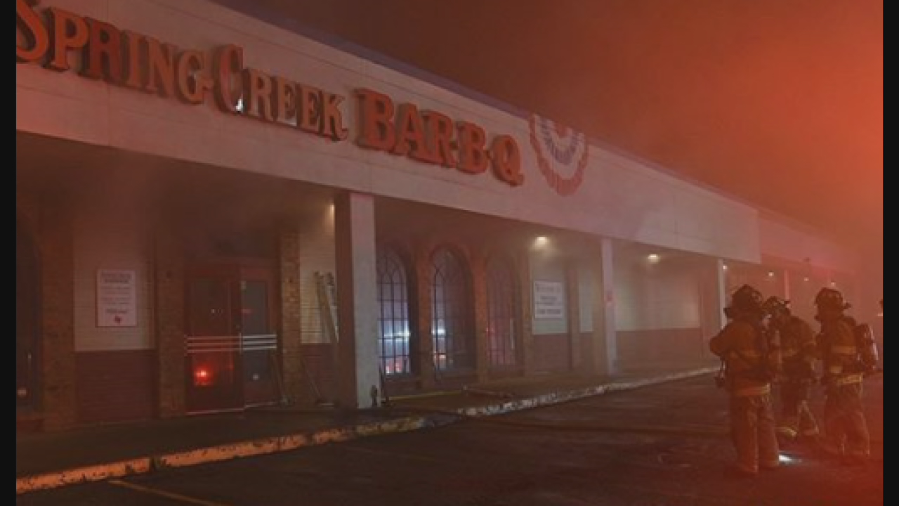 Fort Worth barbecue restaurant catches fire overnight | FOX 4 Dallas ...