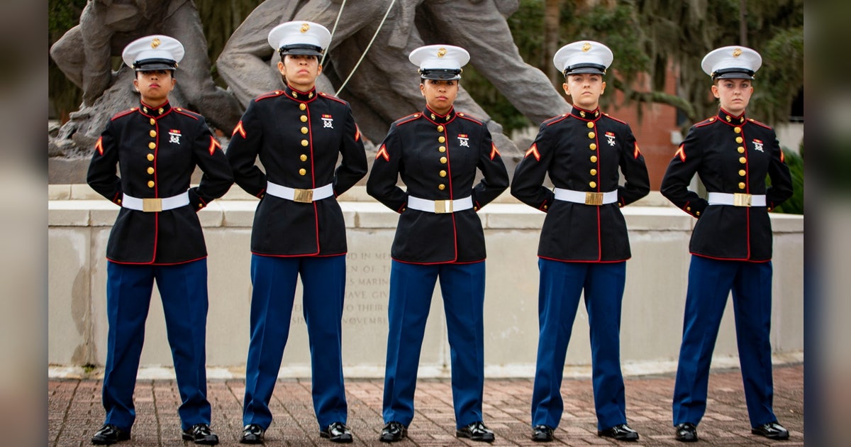 5 sisters from two families graduate Marine Corps training together ...