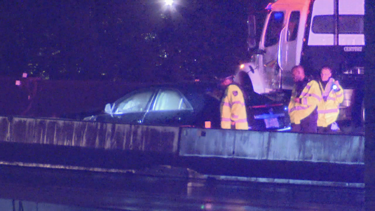 Man Dies After Being Struck While Trying To Cross I 35 After Crash