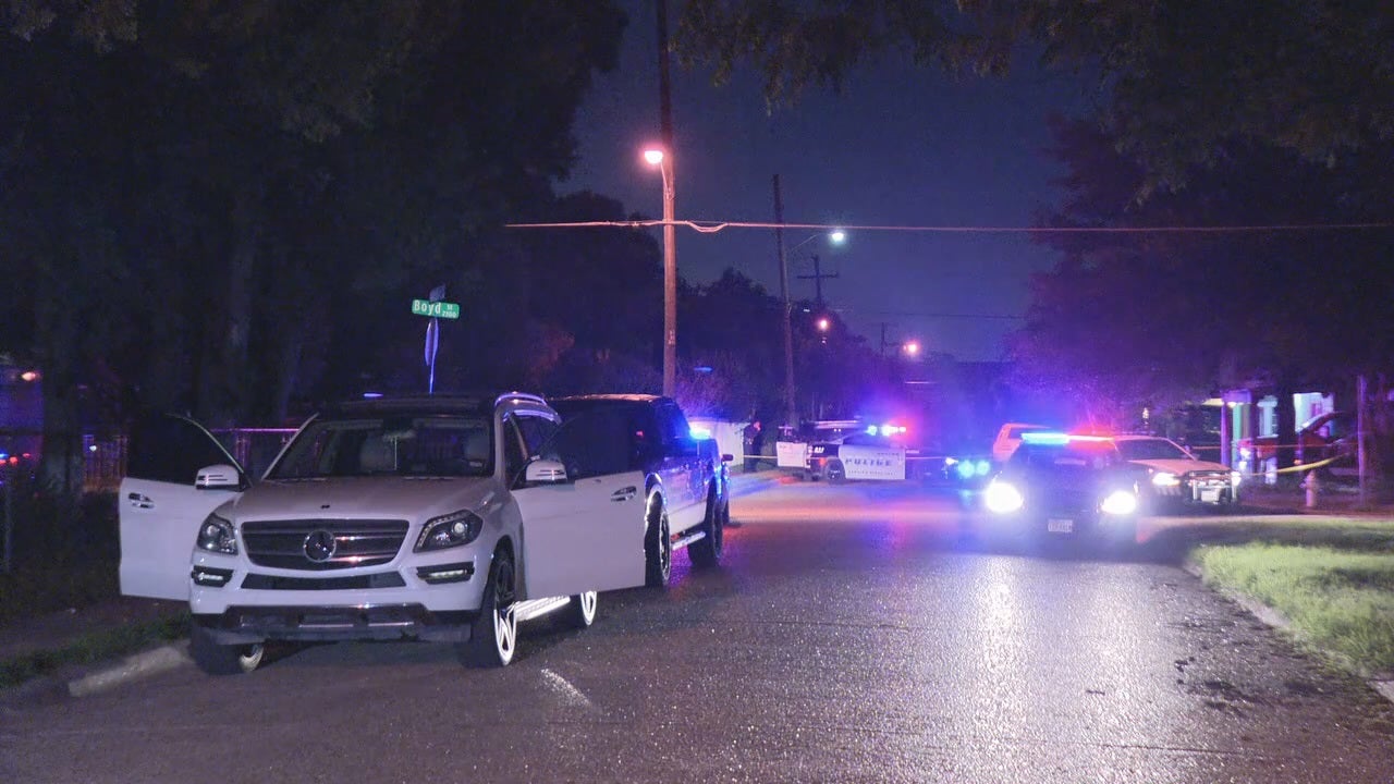Police searching for suspect in deadly Dallas shooting | FOX 4 Dallas ... Police searching for suspect in deadly Dallas shooting | FOX 4 Dallas ...