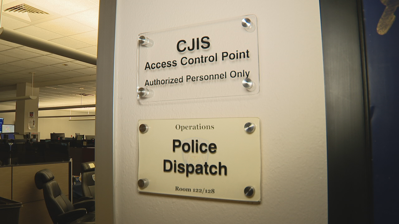 Fort Worth 911 call center tries new strategies to fill call taker ...