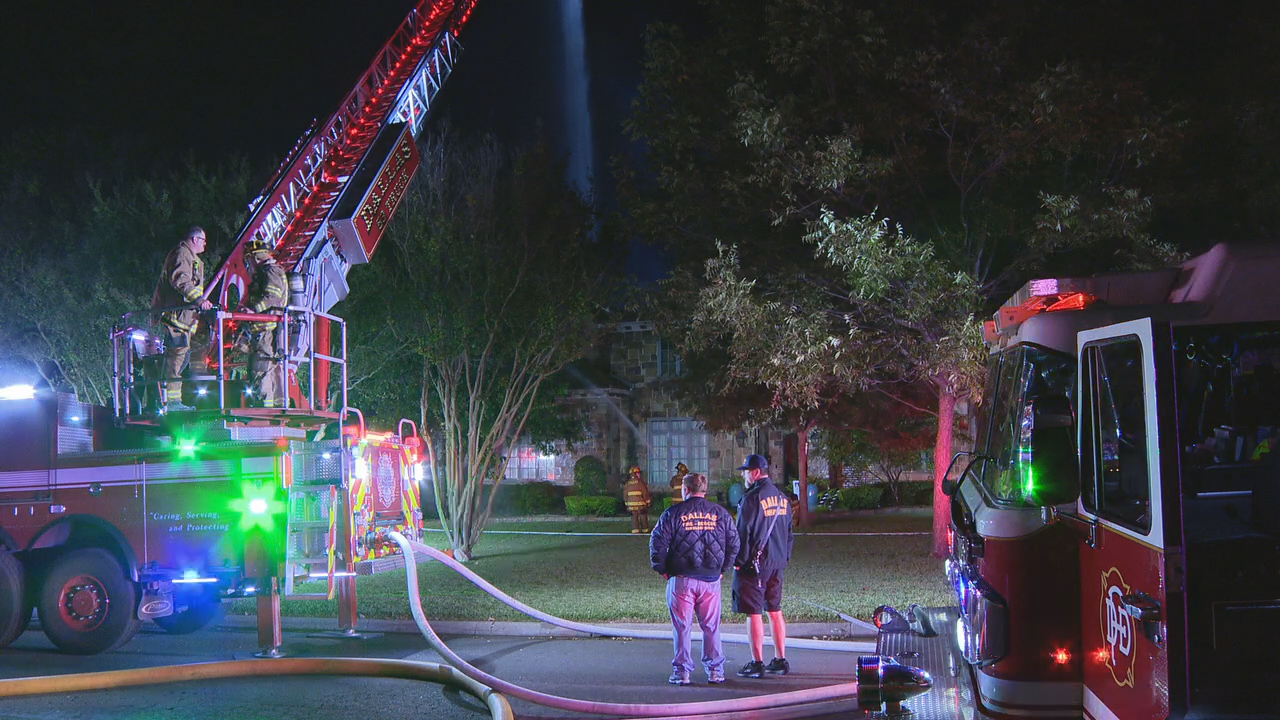 Early morning fire heavily damages Dallas home | FOX 4 Dallas-Fort Worth