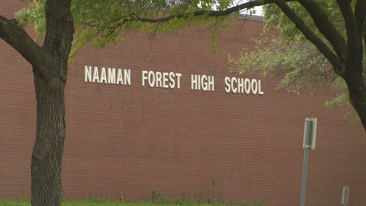 FBI investigating threats to Naaman Forest High School in Garland | FOX ...