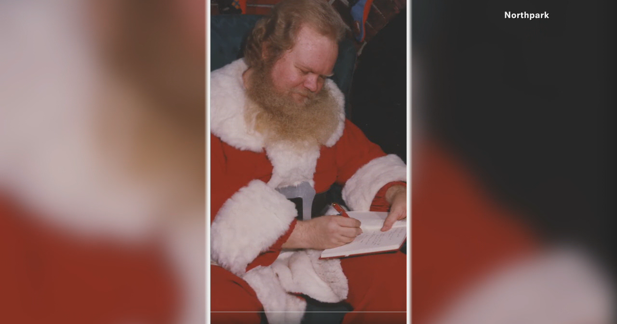 NorthPark Center Santa Claus is retiring after 32 years | FOX 4 Dallas ...
