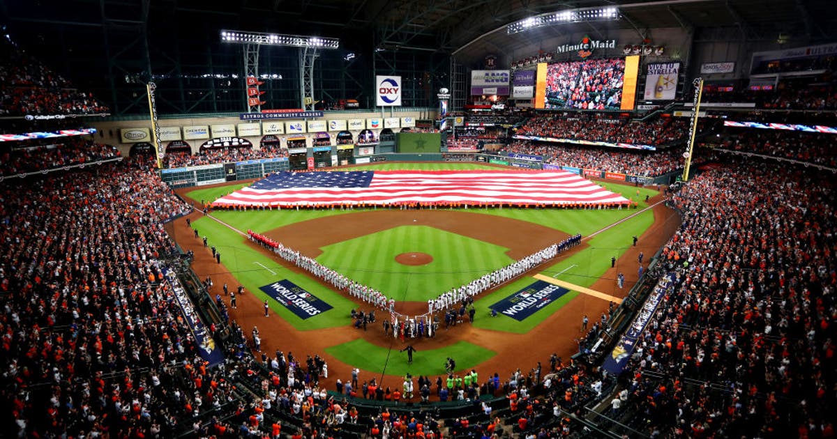 National anthem singer flubs lyrics at World Series opener | FOX 4 ...