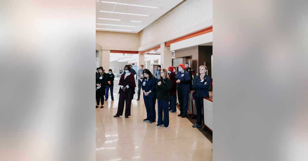 DFW hospitals hold moment of silence for healthcare workers killed in ...