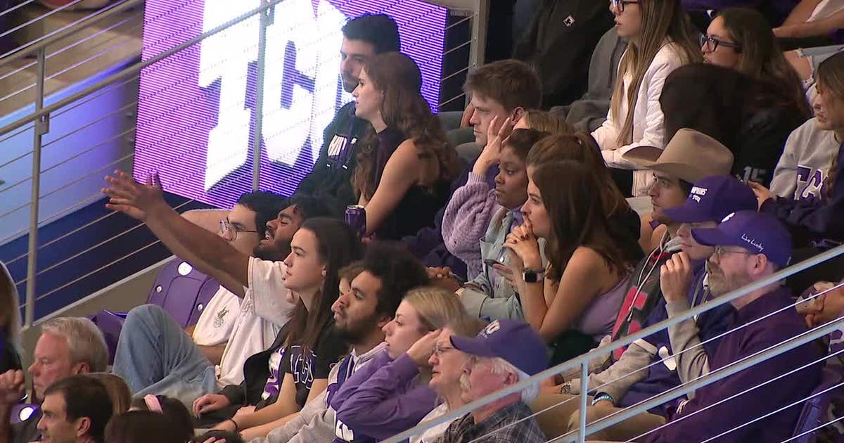 Georgia beats TCU 65-7; Horned Frogs fans leave watch party ...