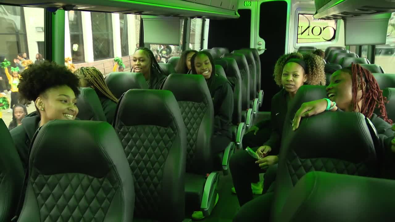DeSoto Lady Eagles trying to win third basketball state title | FOX 4 ...