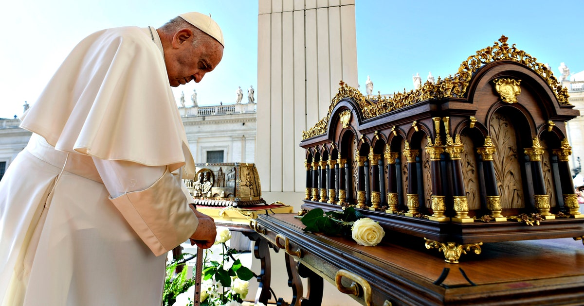 Pope Francis to skip Sunday public blessing as he recovers from major ...