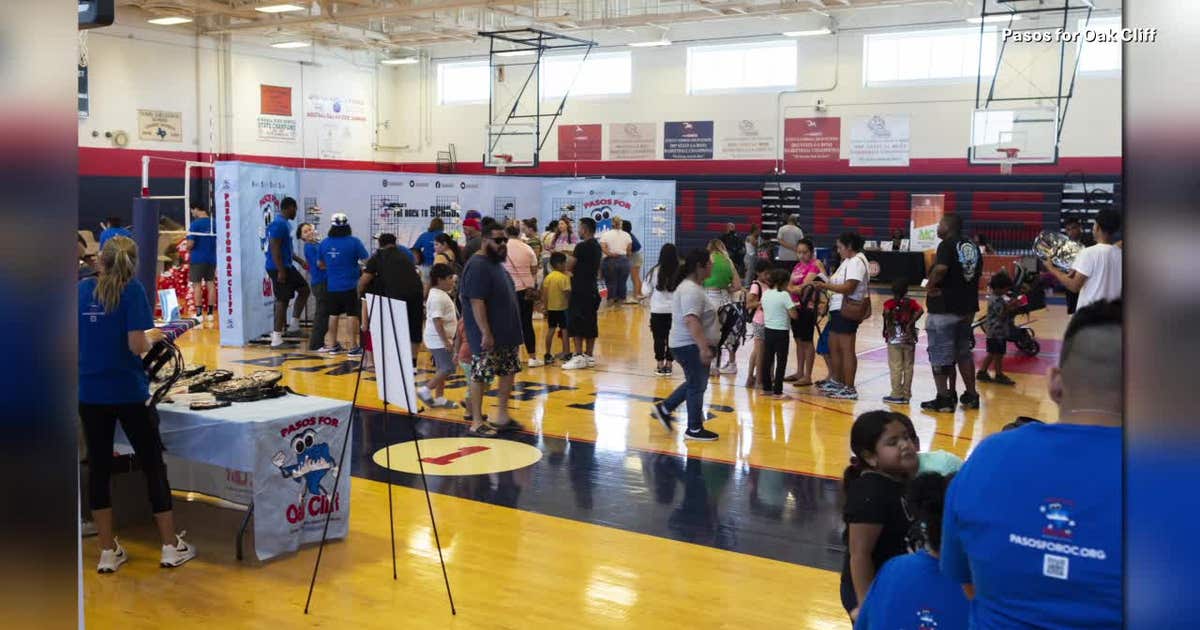 Dallas non-profit holds Back 2 School Sneaker Festival for kids in need ...