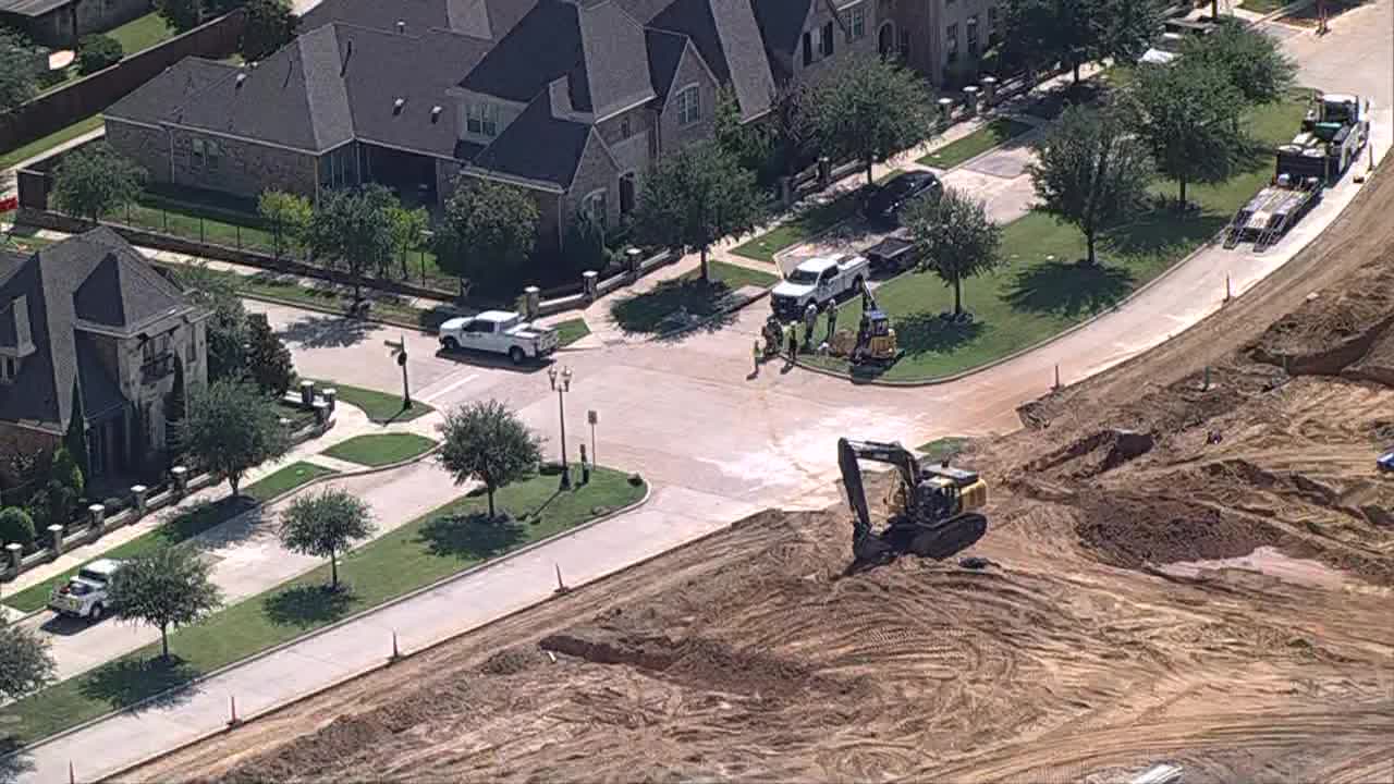 Southlake neighborhood evacuated due to broken gas line | FOX 4 Dallas ...