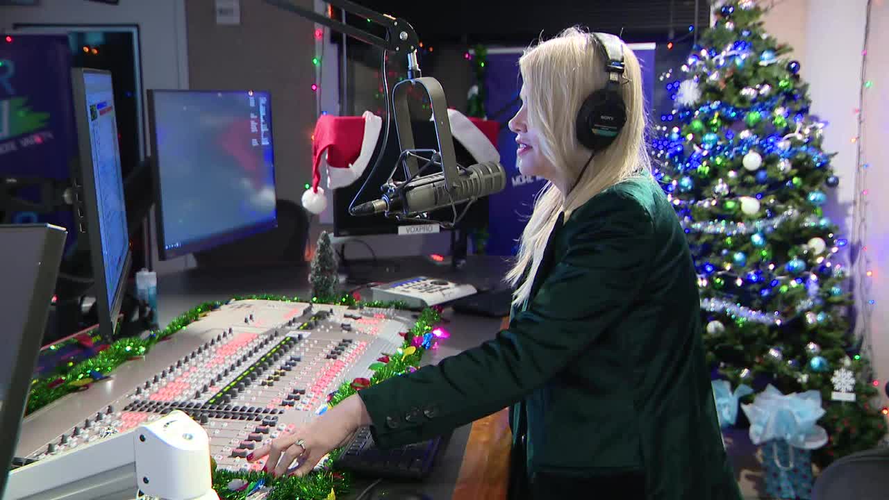 Star 102.1 flips to holiday music 24/7 | FOX 4 Dallas-Fort Worth