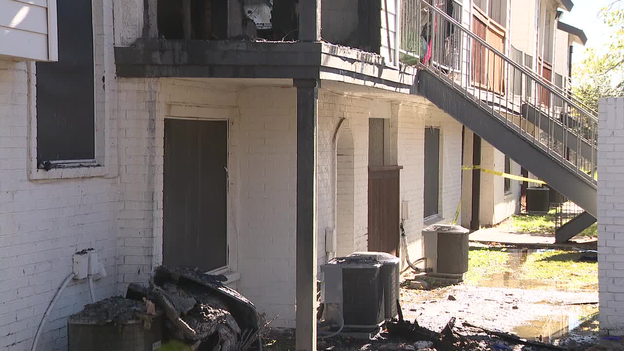 Woman arrested for Fort Worth Christmas Eve apartment fire that killed ...