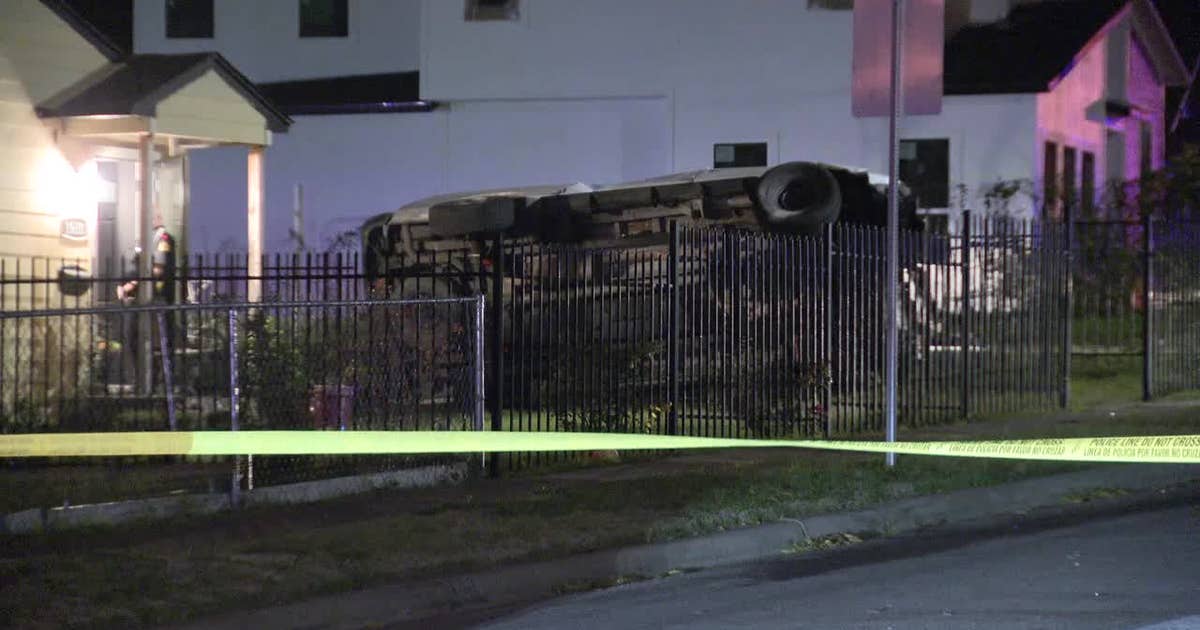 1 killed, 2 hurt in crash in Dallas neighborhood | FOX 4 Dallas-Fort Worth