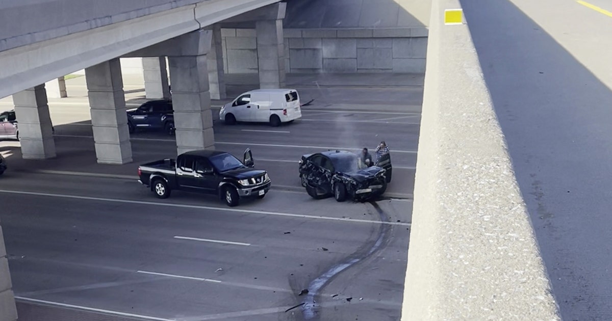 Car drives off overpass in Allen | FOX 4 Dallas-Fort Worth