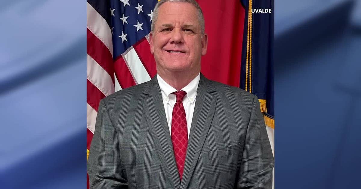 Uvalde mayor steps down due to health issue | FOX 4 Dallas-Fort Worth