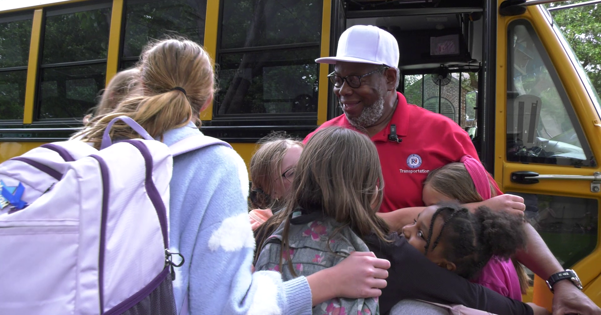 Richardson ISD students start lemonade stand to raise $400 for bus ...