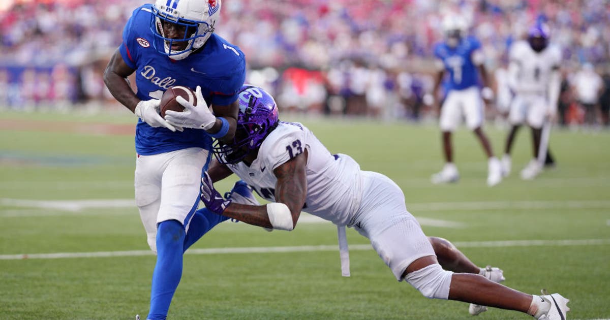 SMU gets 4 TDs from Smith and three more with offense watching, beats ...