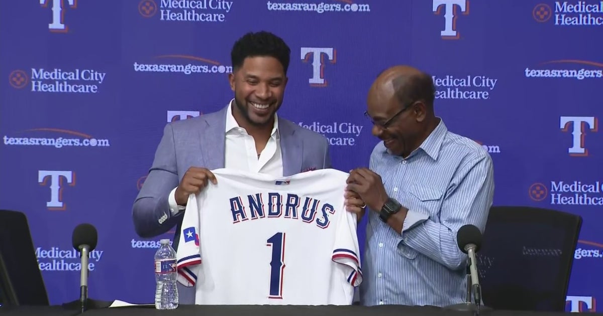 Elvis Andrus signs one-day contract to retire as a Texas Ranger | FOX 4 ...