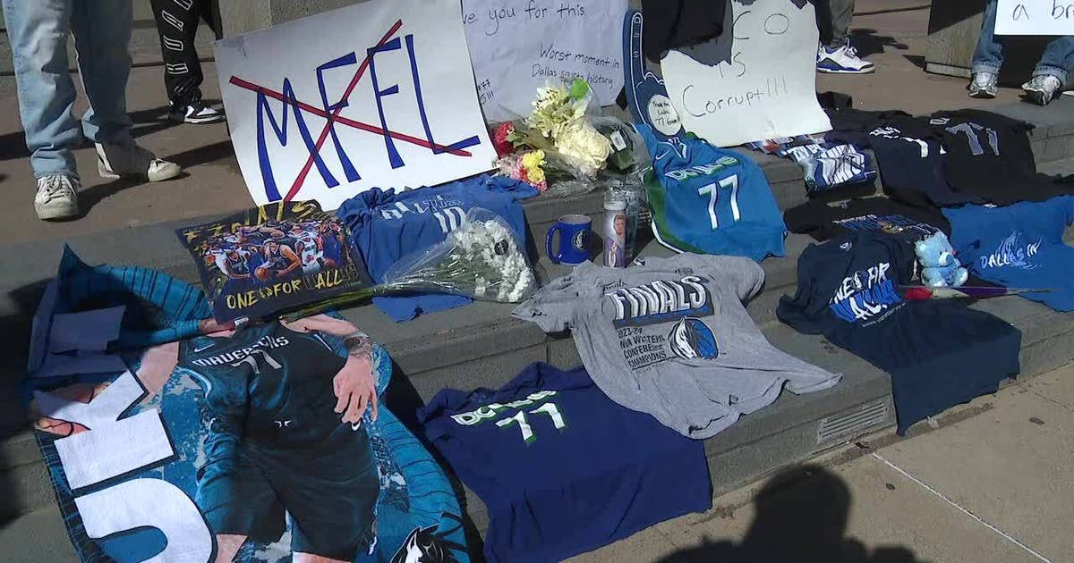 Luka Doncic trade: Dallas Mavericks fans gather at AAC to show ...