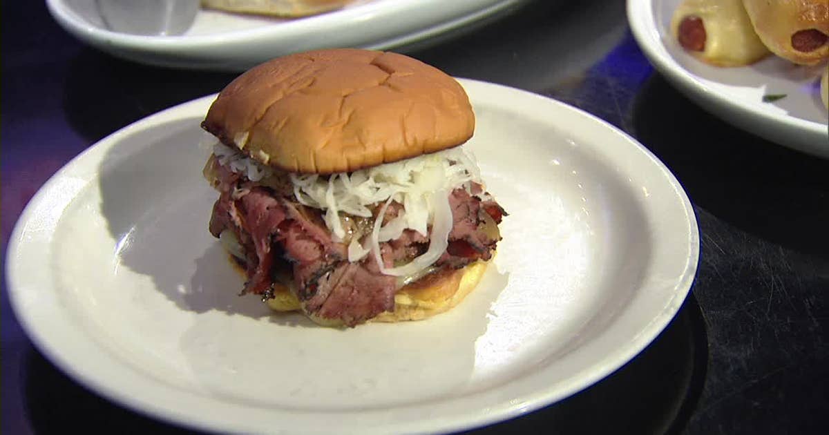 Harwood Arms corned beef burger recipe | The Ten | FOX 4 Dallas-Fort Worth