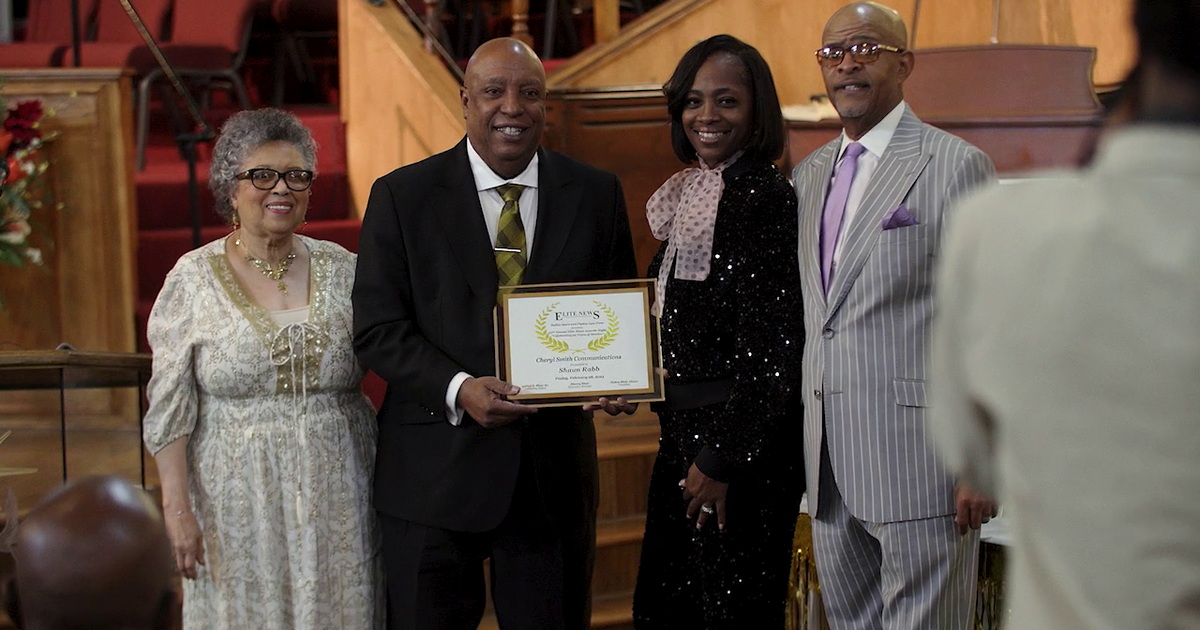FOX 4's Shaun Rabb honored at Elite News Awards | FOX 4 Dallas-Fort Worth