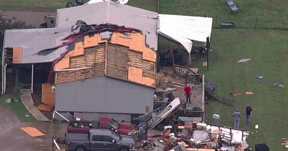 Gordon ISD seniors graduate despite devastating tornado damage | FOX 4 ...