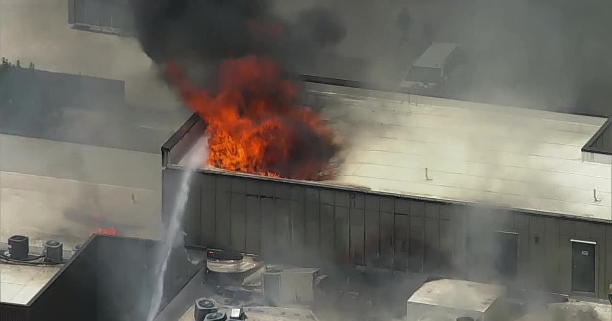 Fort Worth apartment fire displaces hundreds; cause under investigation ...