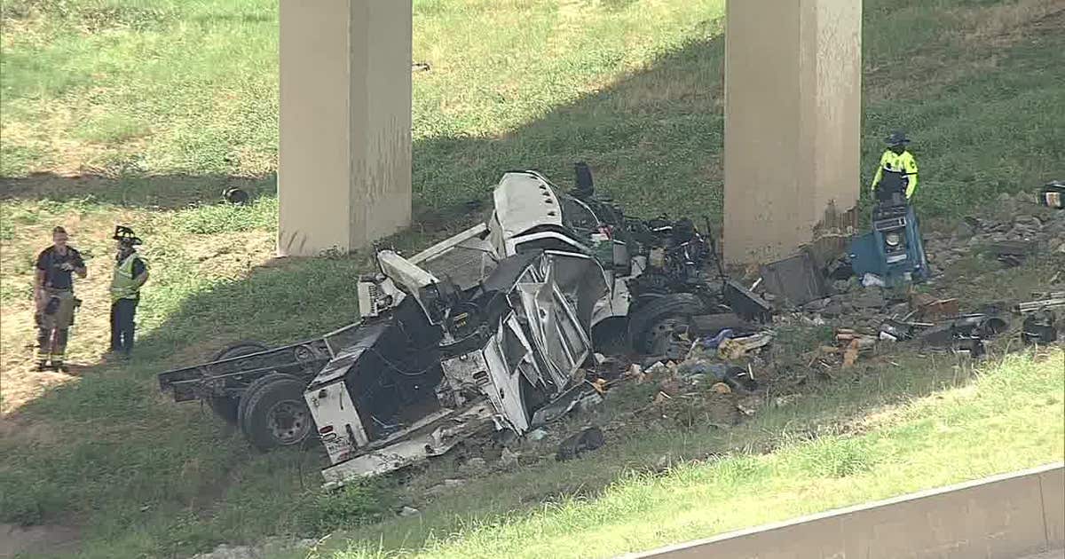 Truck falls from bridge on Hwy. 121 in Grapevine | FOX 4 Dallas-Fort Worth